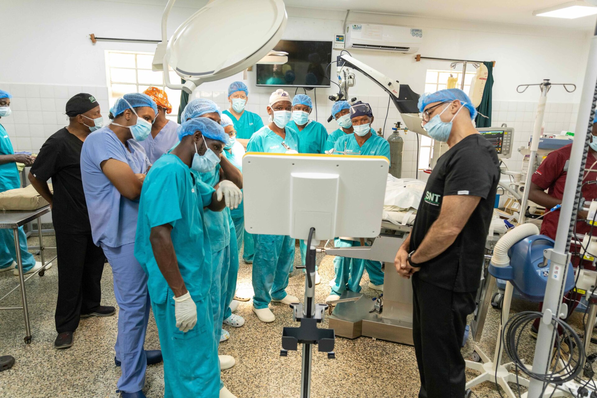 CURE Uganda Acquires Revolutionary Brainlab Neuro-Navigation System ...